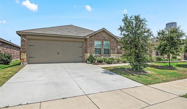 Forney Real Estate in Travis Ranch Subdivision